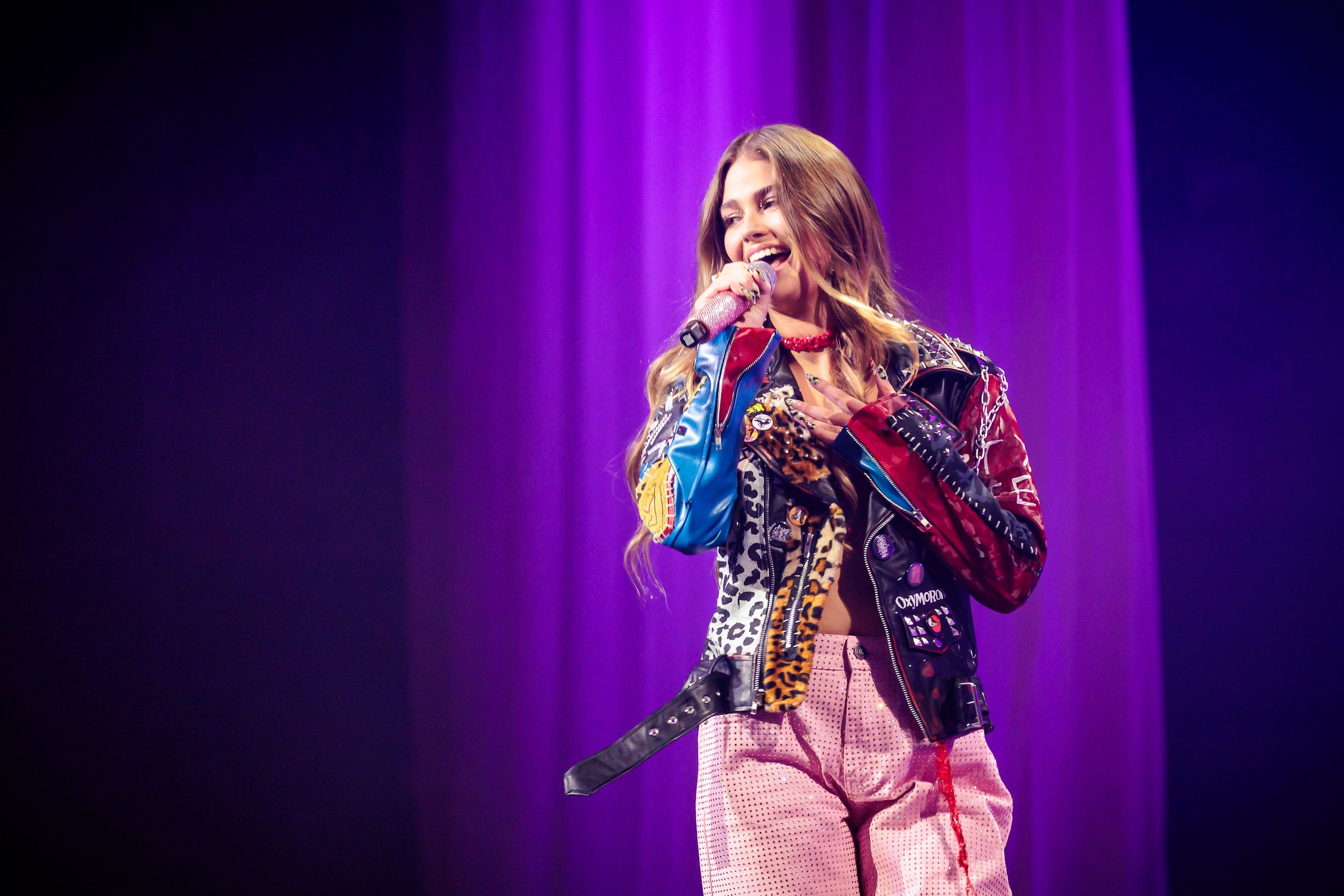 Roxy Dekker kondigt extra concert in Ziggo Dome aan na snelle uitverkoop | Het Parool