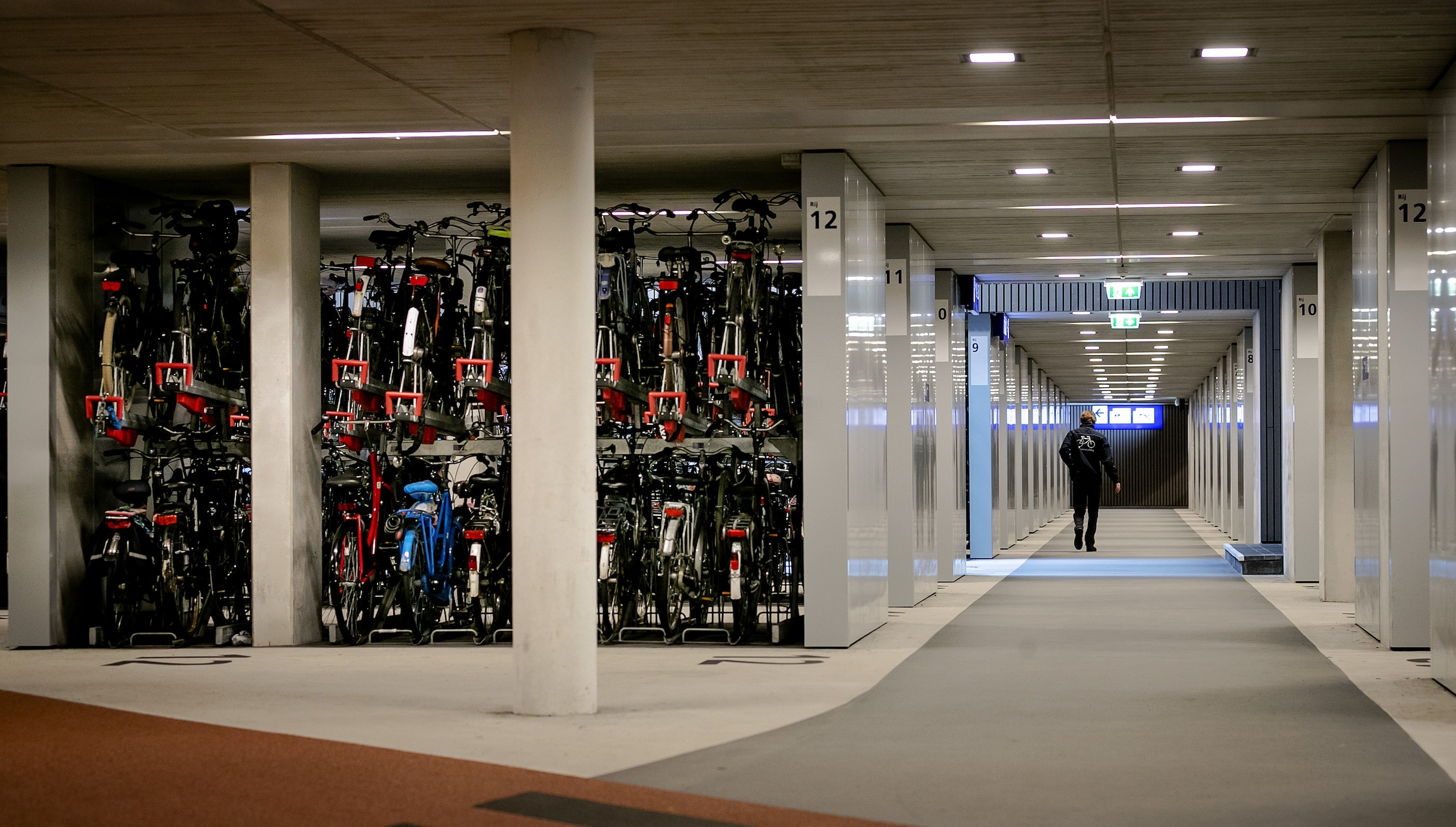 Fietsenstallingen niet veilig door opmars e-bikes, fatbike brandt het hardst: ‘Stallingen zijn ...