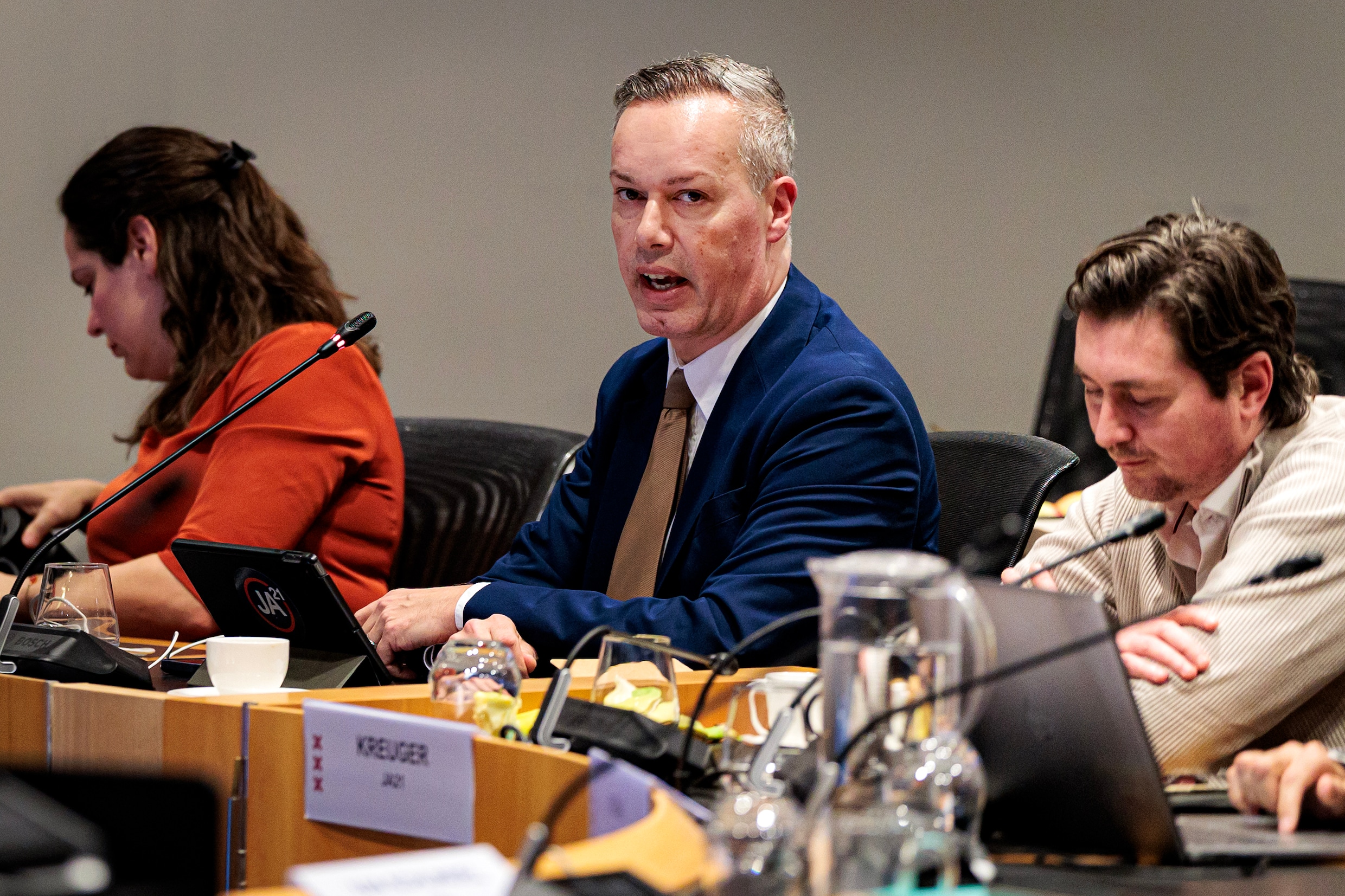 Kritiek op rapport én kritiek op Halsema: raad zoekt houvast voor ...