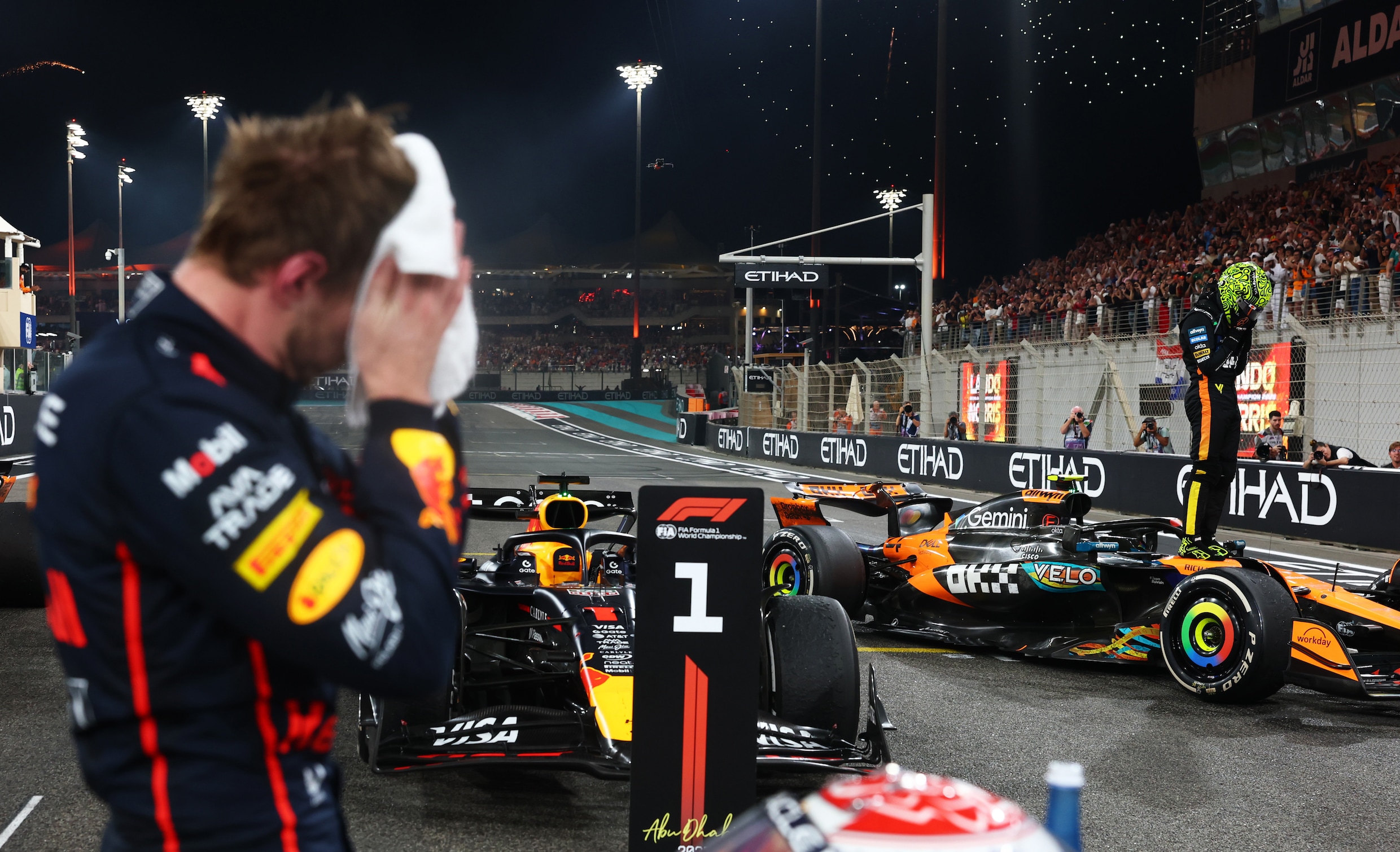 Berusting bij Max Verstappen na winst in slotrace: Lando Norris ...