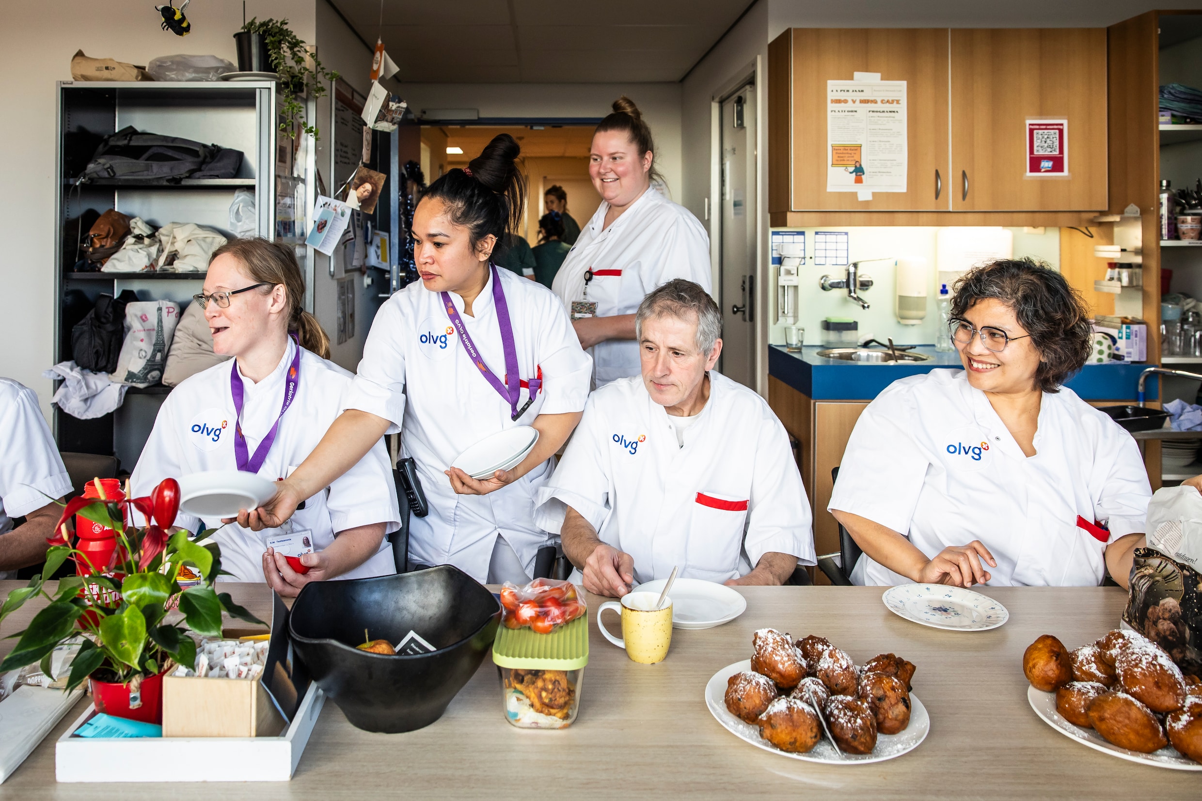 Managers aan het bed, verpleegkundigen aan de oliebol: een succesformule van het OLVG in ...