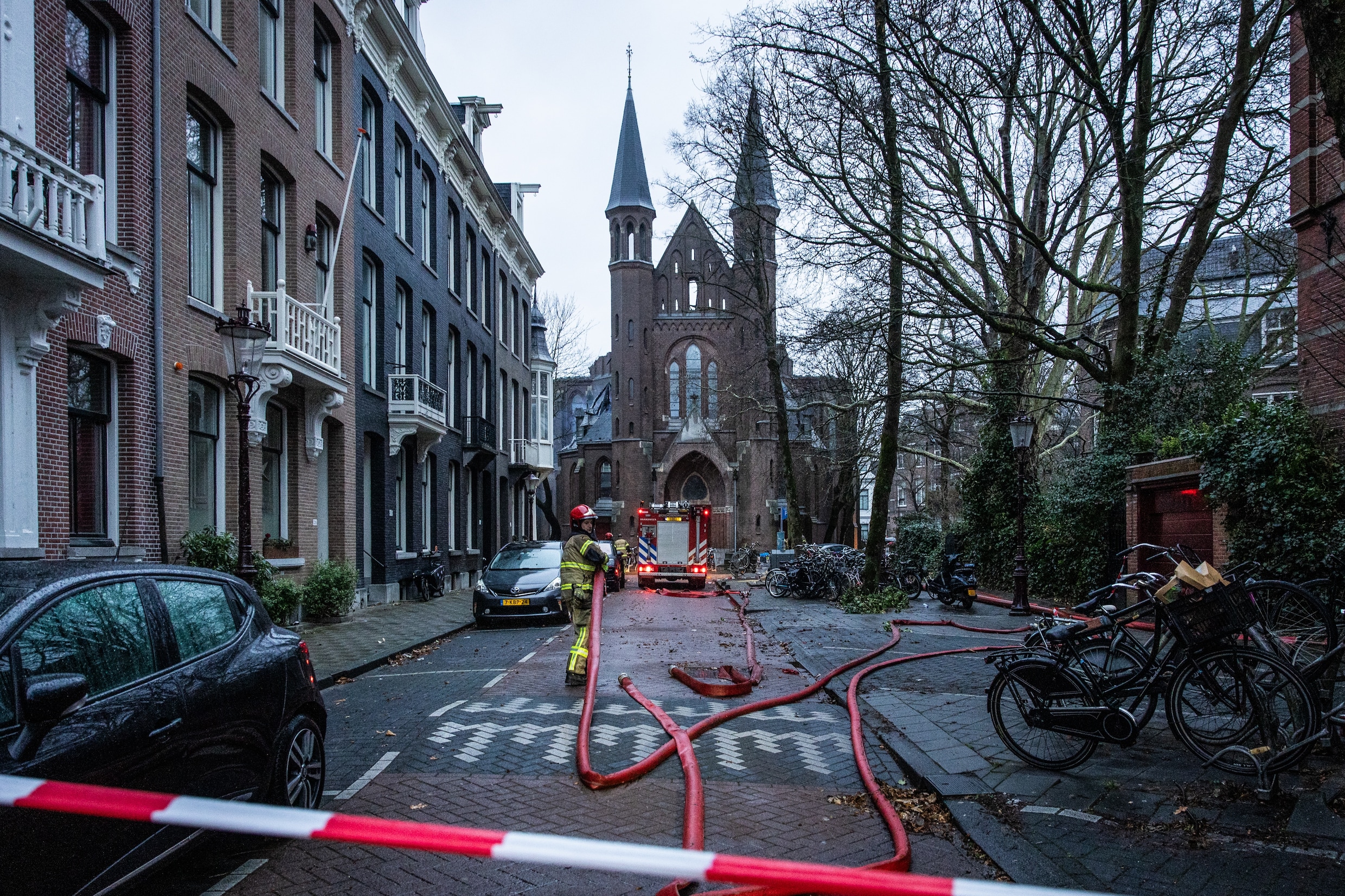 Vondelkerk brandde in 1904 ook al eens af: ‘Het geluk is dat deze kerk ...