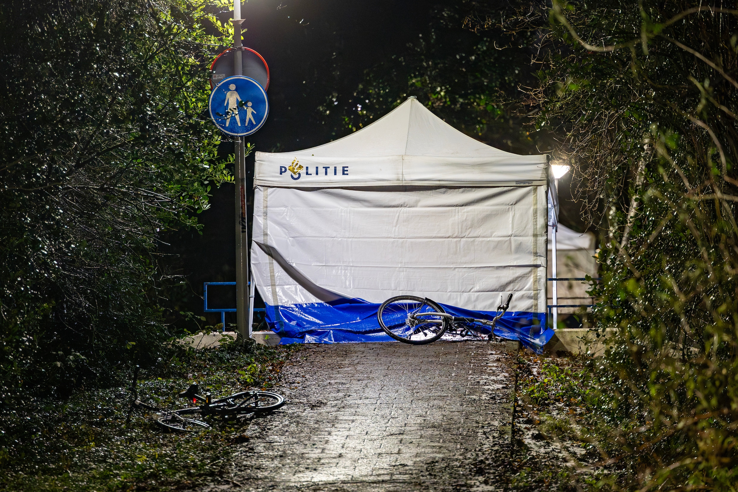 Derde asielzoeker ontkwam aan dodelijke schietpartij Piet Wiedijkpark ...