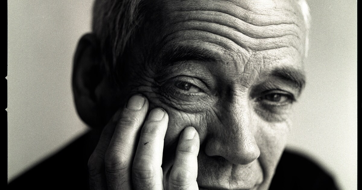 Schrijver en Ruigoordpionier Gerben Hellinga (88) overleden | Het Parool
