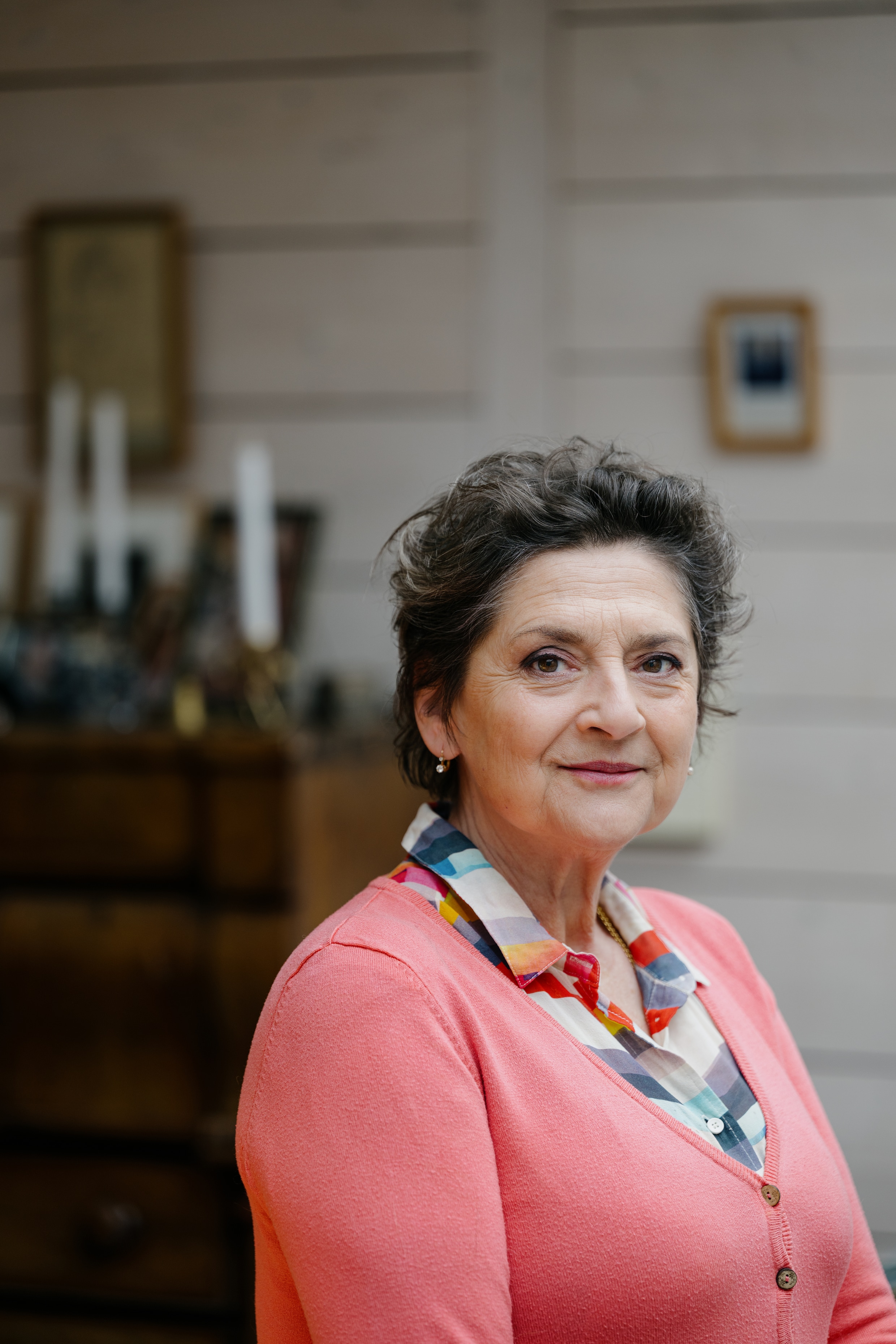 Actrice Annet Malherbe: ‘Toen mijn vader stierf klapte ik dubbel van ...