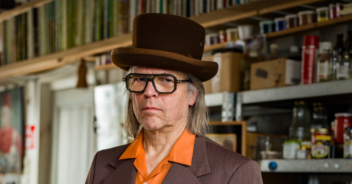 Koos Breukel fotografeert schilder en tekenaar Philip Akkerman | Het Parool