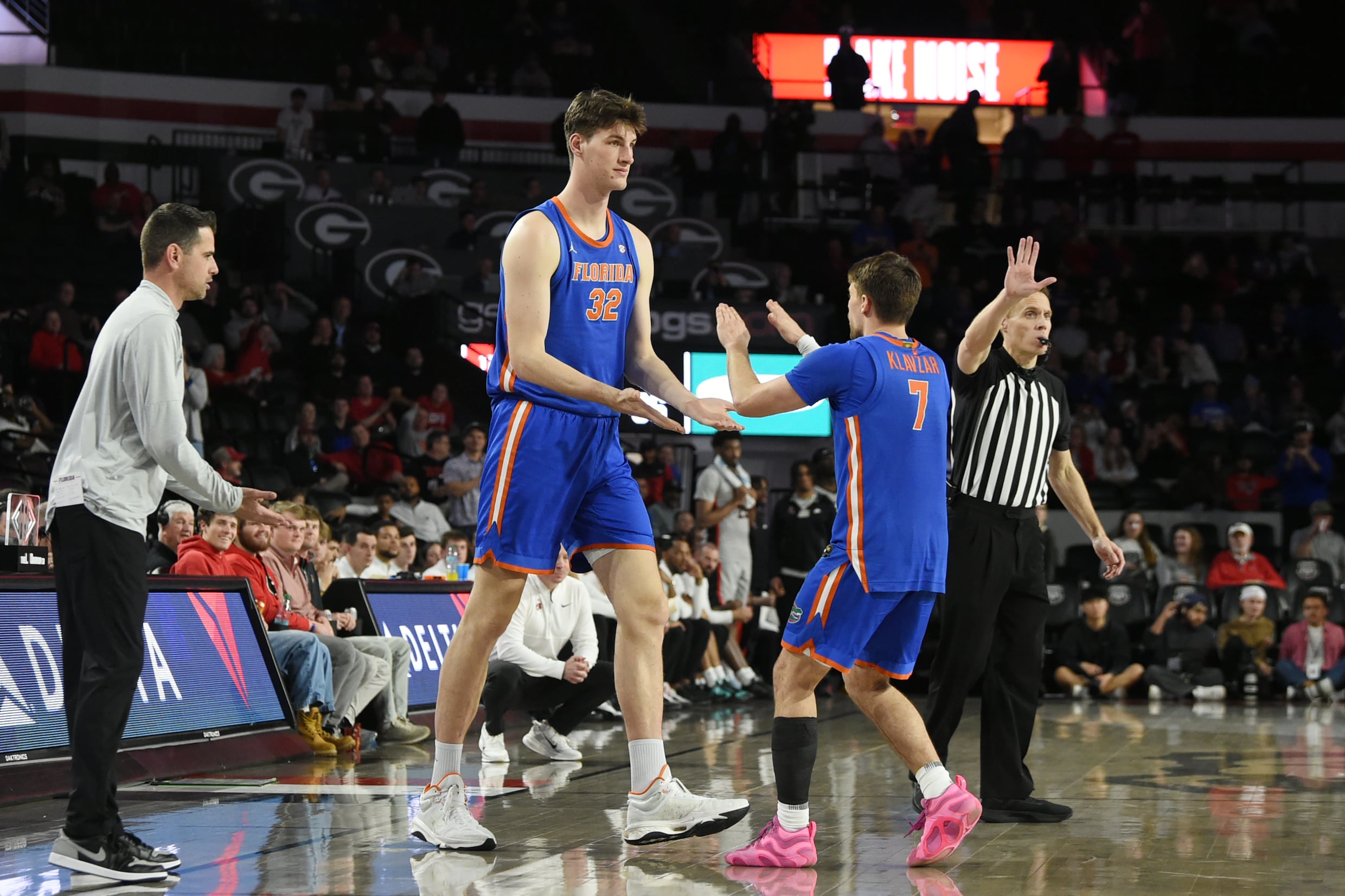 Is Olivier Rioux met zijn 2,36 meter te lang voor basketbal? | Het Parool