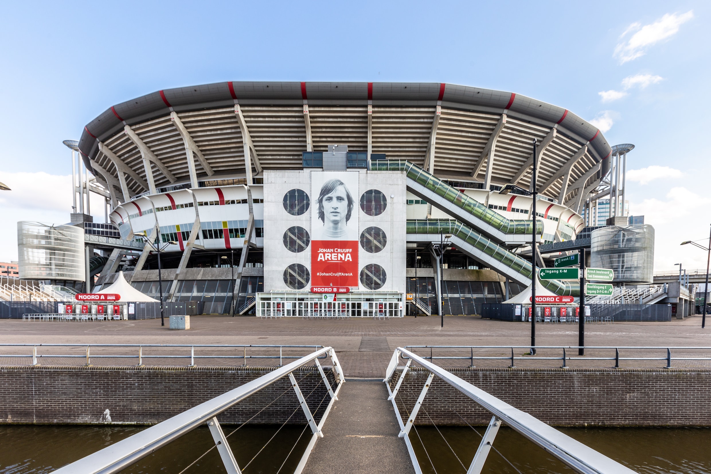 Tour door de Johan Cruijff Arena? Met deze namen mag je op Cruijffs ...