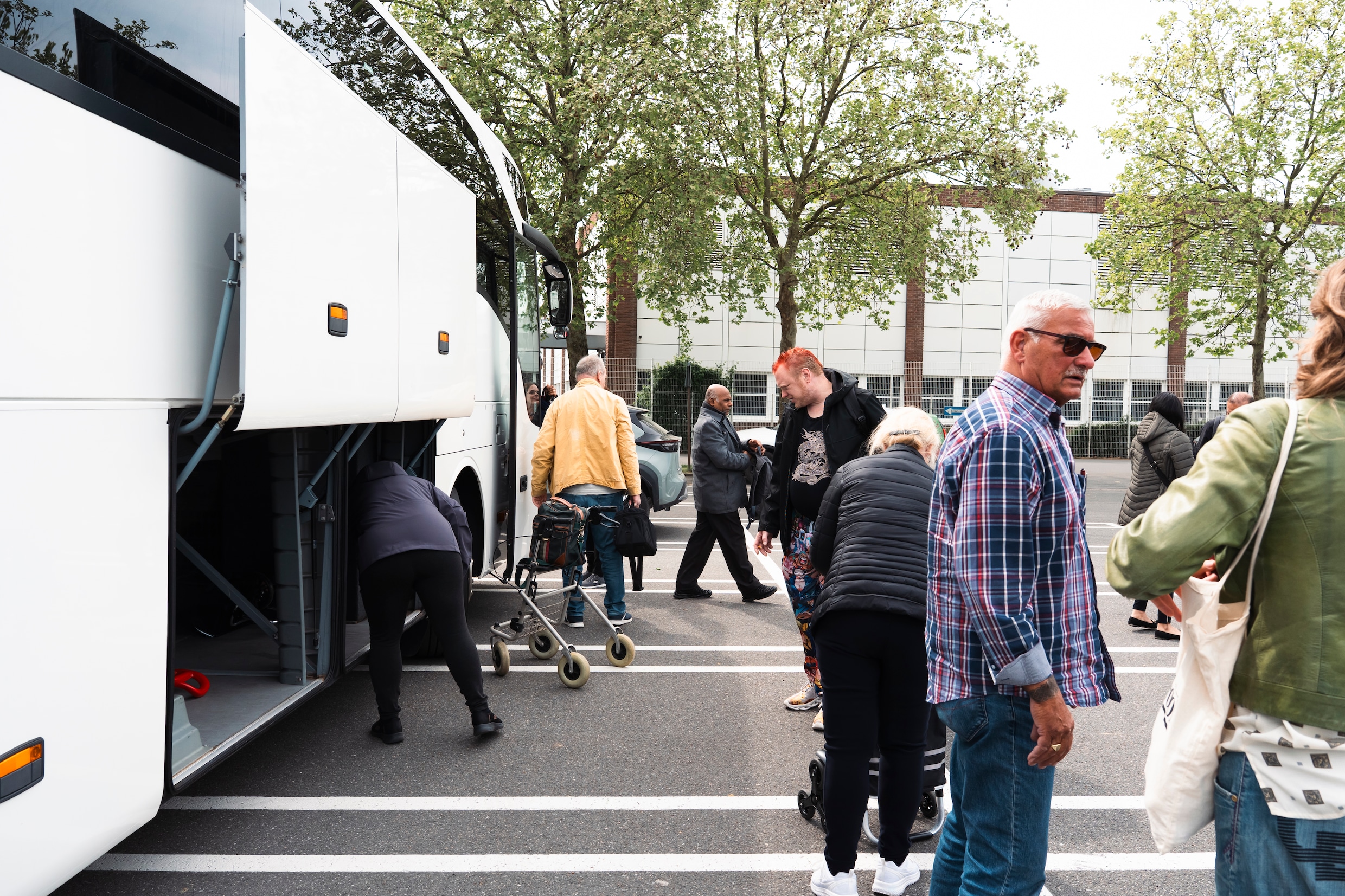 Some Amsterdammers regularly take a shopping bus to Germany – mainly to ...