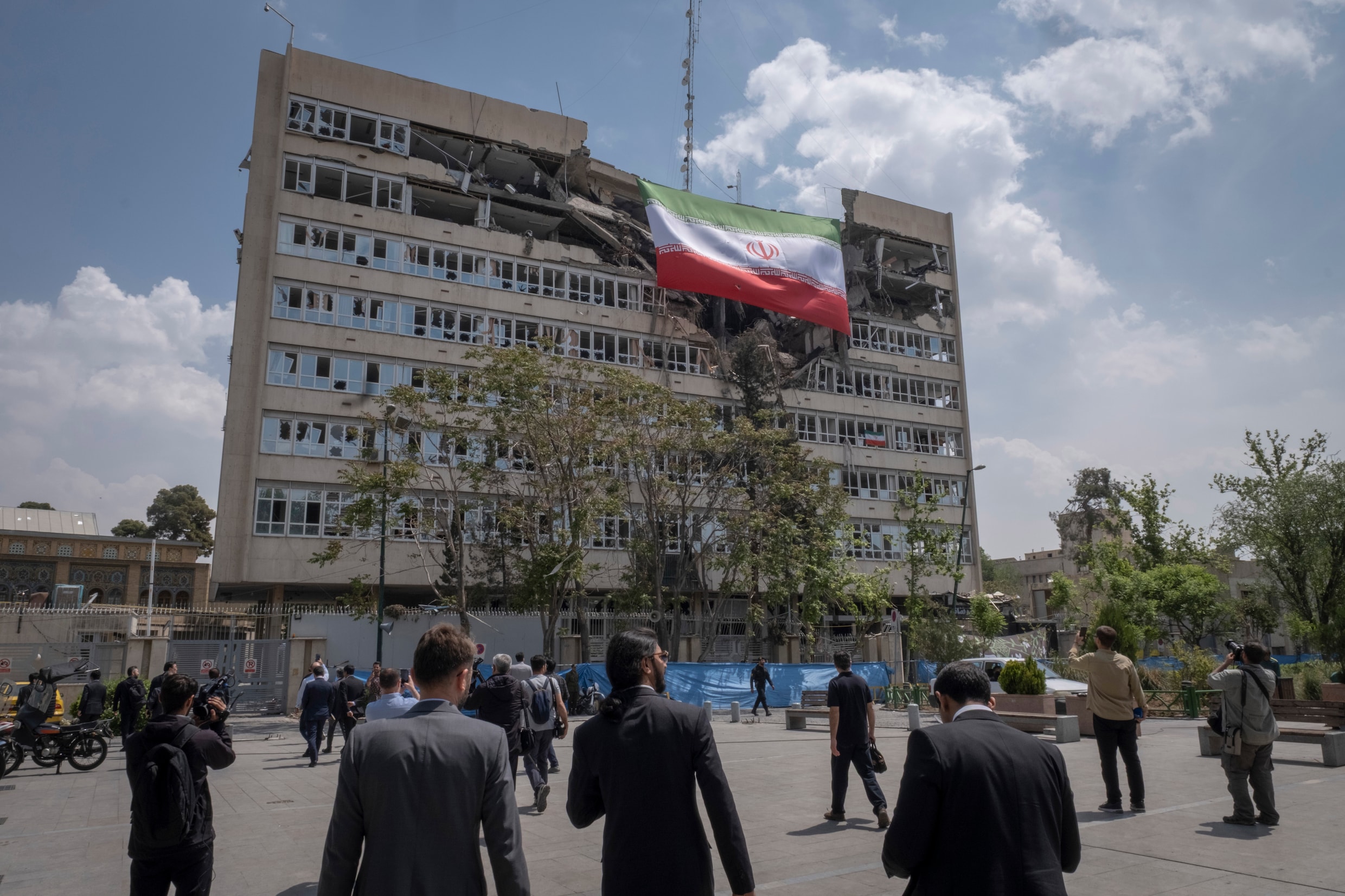 Live: Iran | VS valt doelen in Iran aan ‘uit zelfverdediging’, diverse ...
