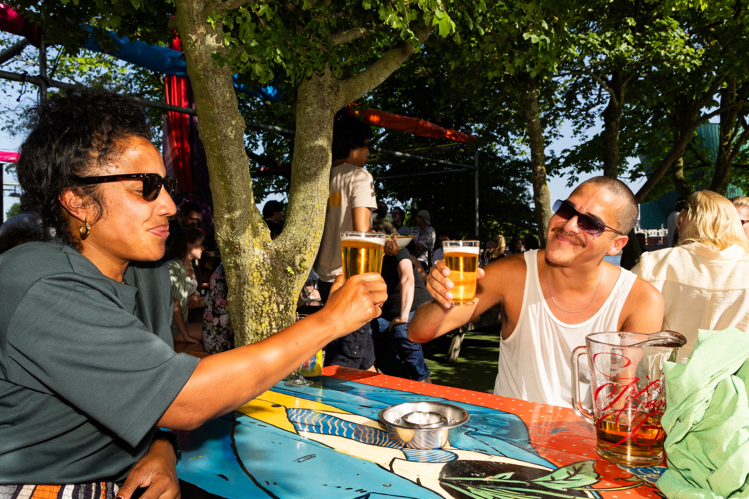Een pilsje voor 2,75 euro in hartje Amsterdam? Het kan nog – mits je ...