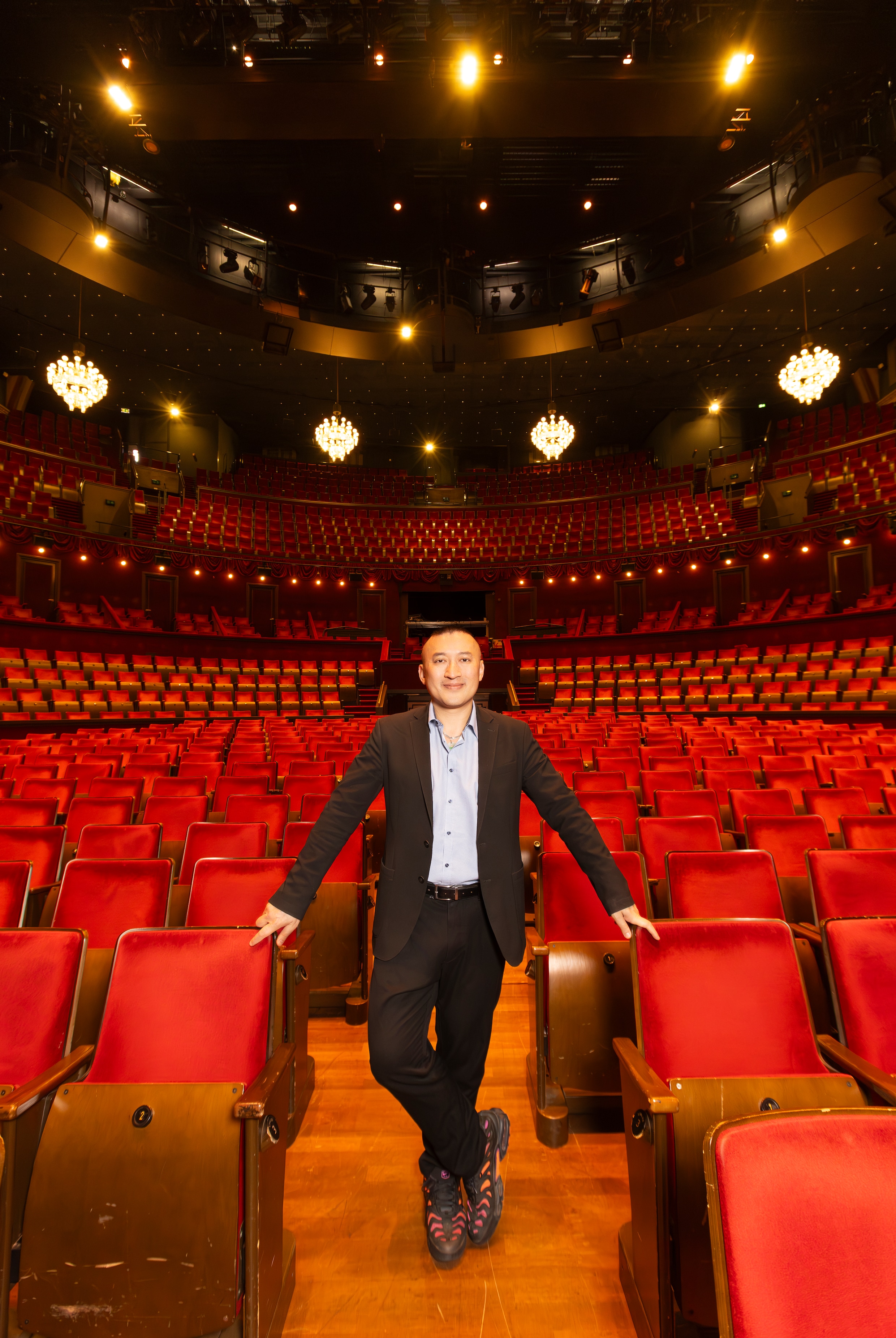 De hele stad wordt betrokken bij de symfonie van openingsvoorstelling ...