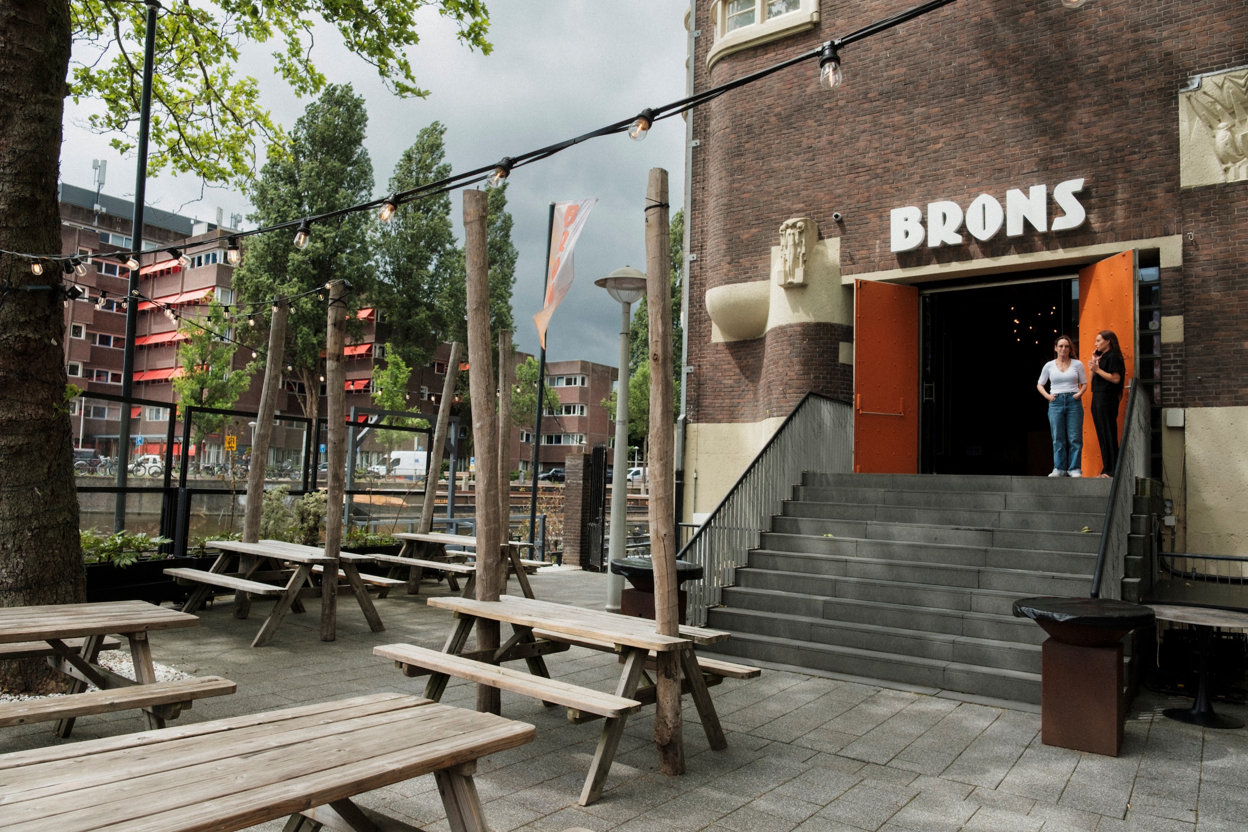 Sterrenchef Dennis Huwaë opent toegankelijk restaurant in Amsterdam ...