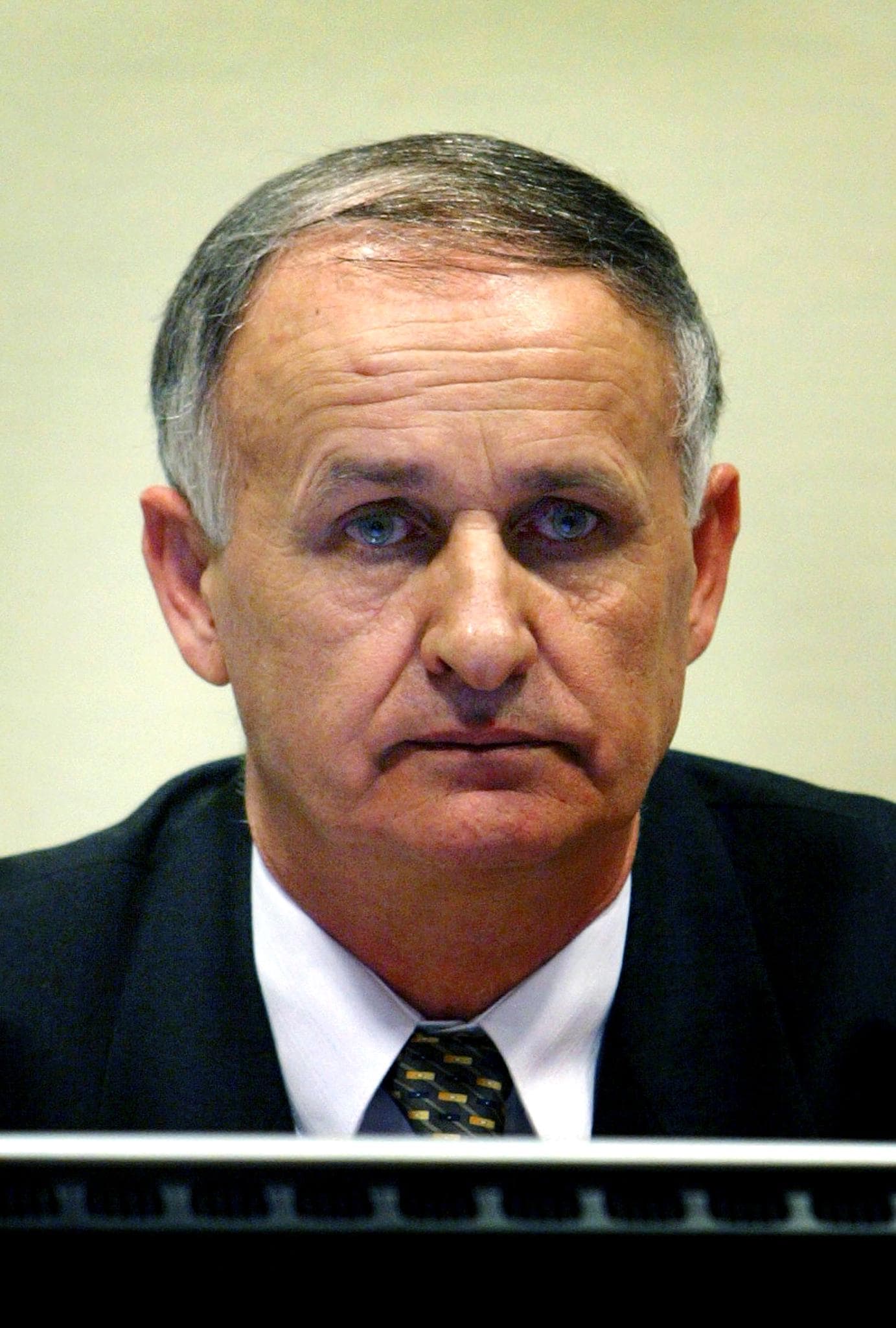 Rechters laten Srebrenica-generaal Krstic voorlopig gaan | Het Parool