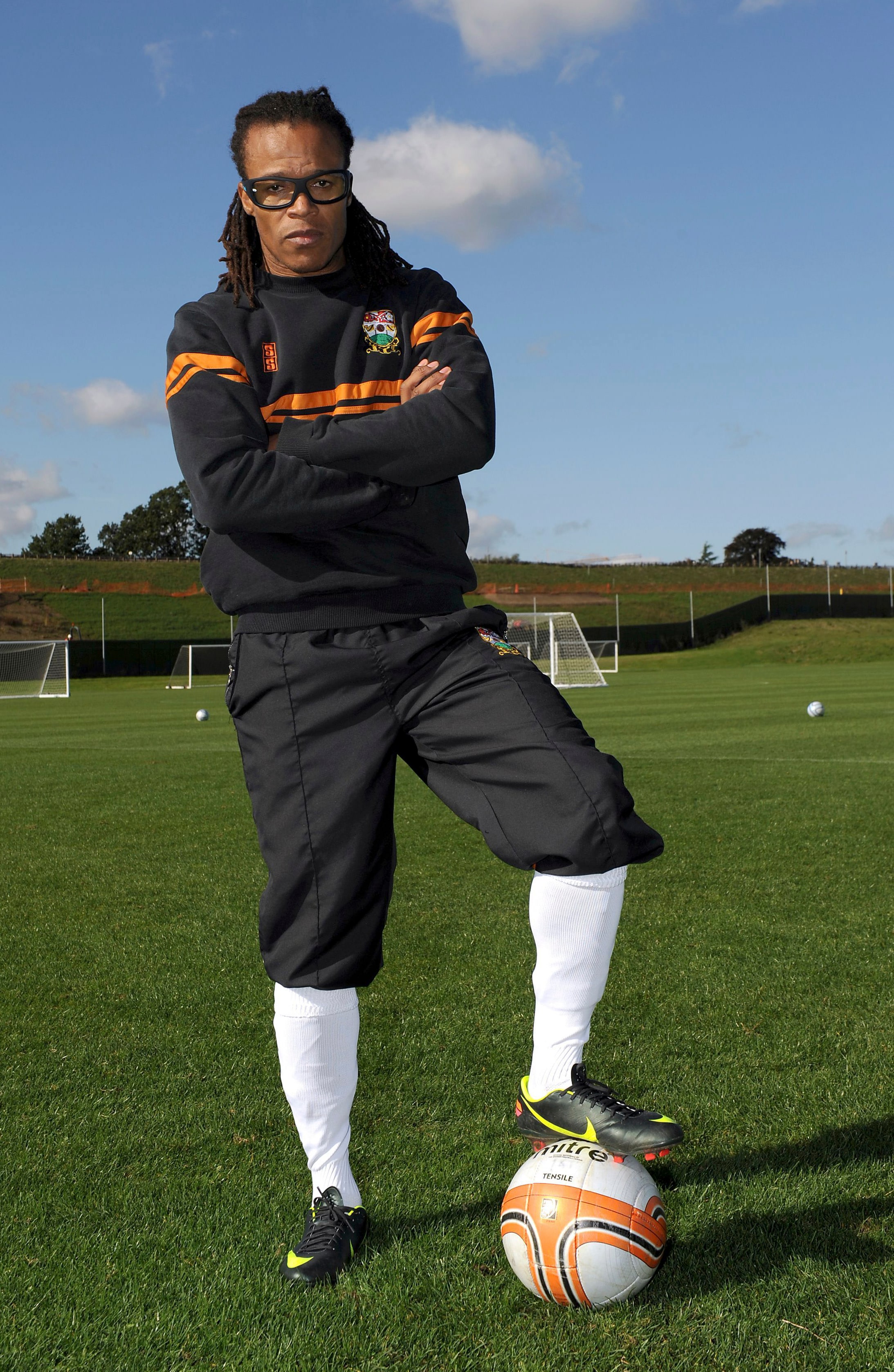 Edgar Davids gaat met rugnummer 1 spelen | Het Parool