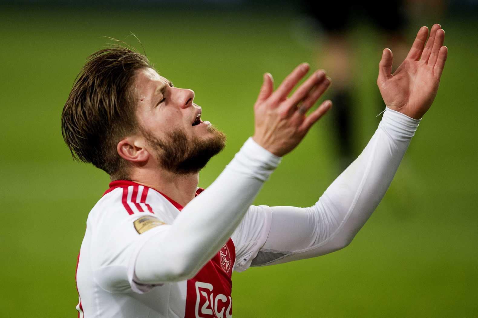 Alleskunner Schöne is ook centrumspits: Het was even wennen | Het Parool