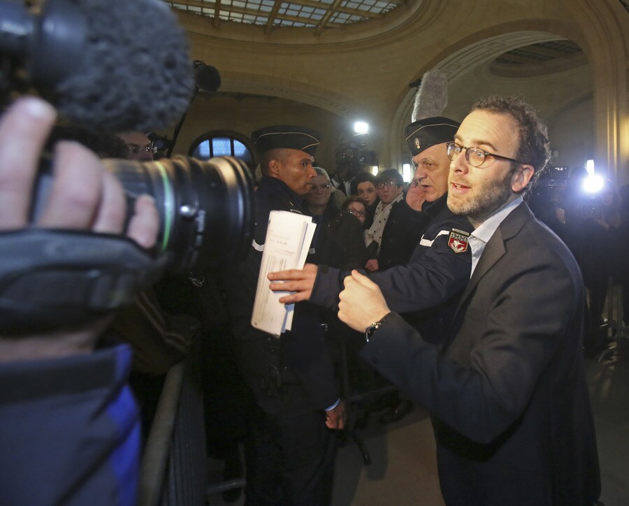 Verdachte spreekt tijdens Rwanda-proces van 'twee genocides' | Het Parool