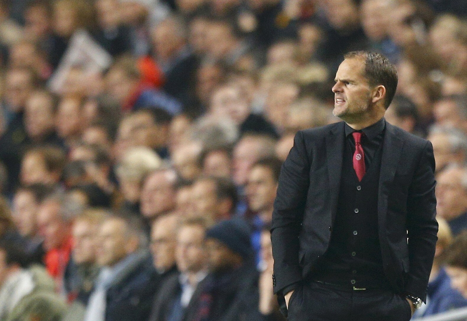 De Boer na uitschakeling niet bezig met vertrek bij Ajax | Het Parool