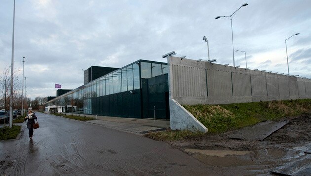 Open tbc in gevangenis Almere | Het Parool