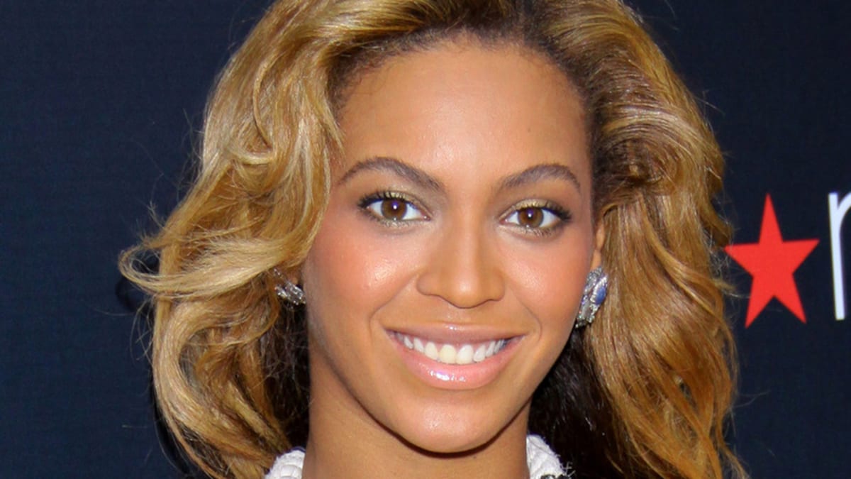 Beyonce Drikker UITMAG.NL Augustus September 2024 By Uitgeverij Luna