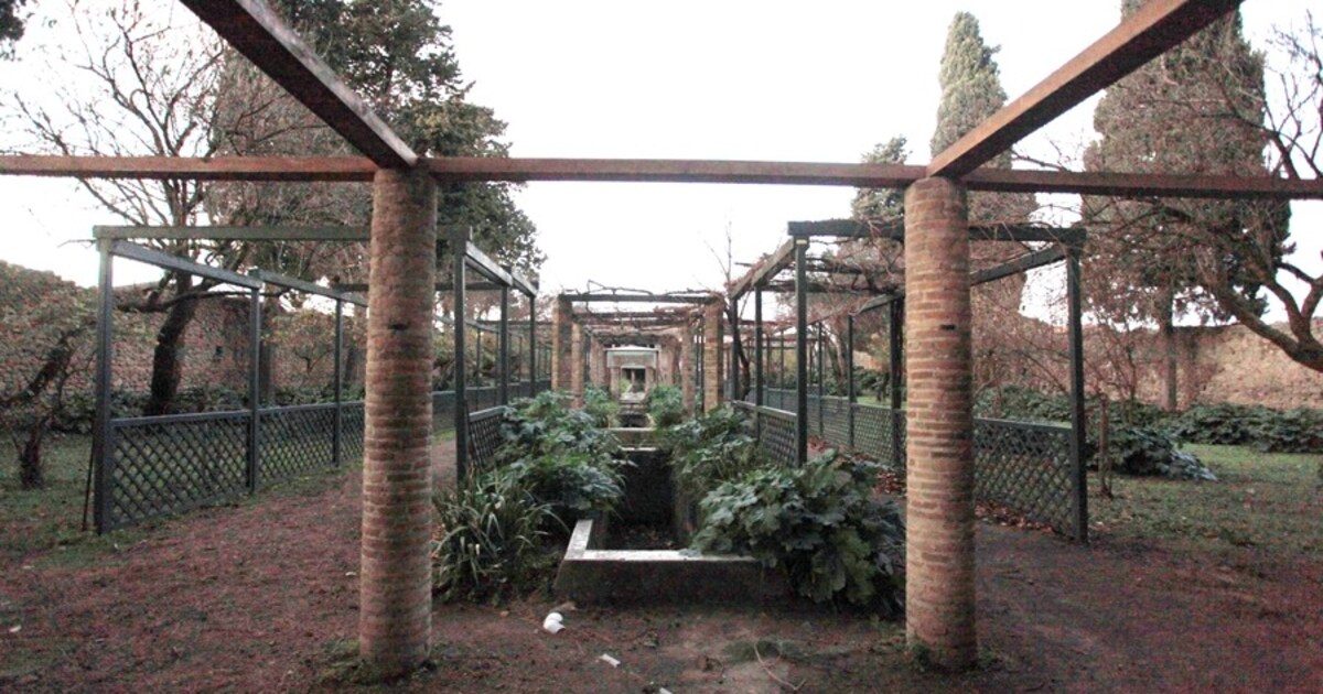 En weer stort een deel van Pompei in | Het Parool