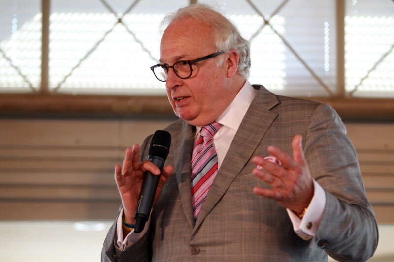 Smeets: Maxime Verhagen heeft een te grote bek | Het Parool