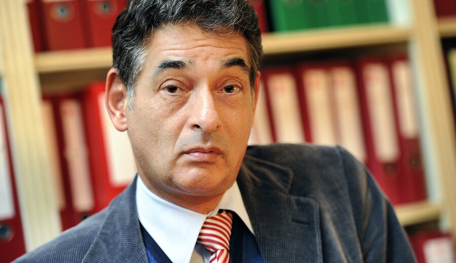 Spong dreigt met zaak tegen Suriname | Het Parool