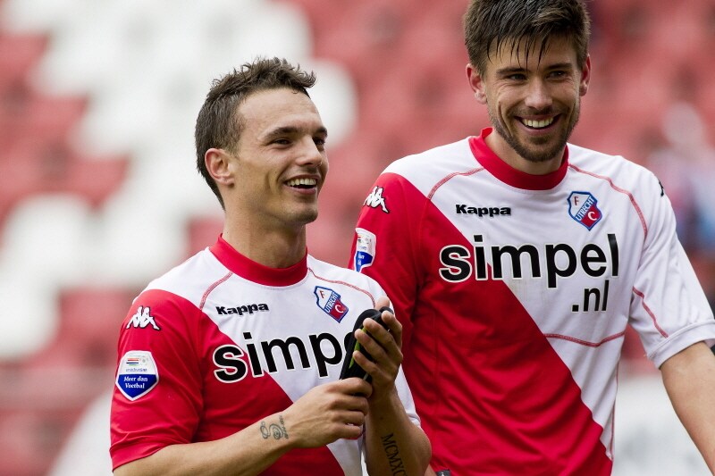 Ajax praat met Sneijder en denkt aan Schöne | Het Parool