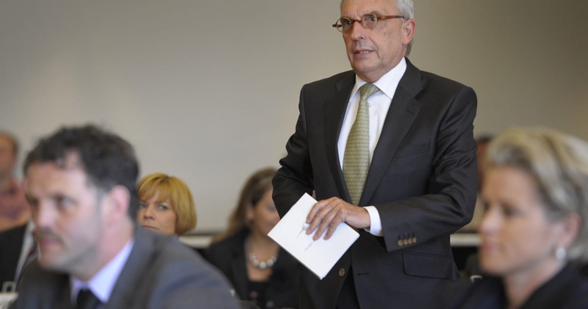 'VVD-politicus Van Rey treedt tijdelijk terug' | Het Parool