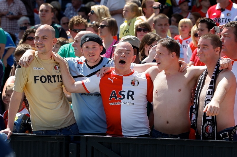 'Feyenoord huurde hooligans in voor orde in De Kuip' | Het Parool