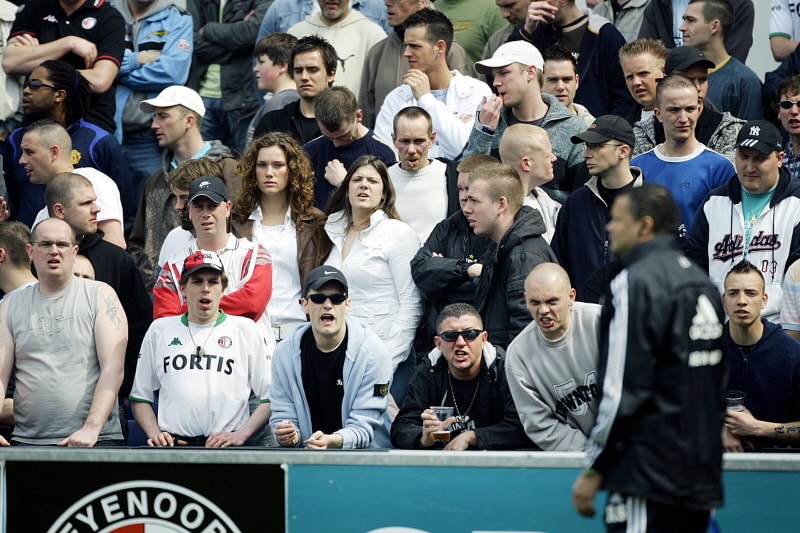'Feyenoord huurde hooligans in voor orde in De Kuip' | Het Parool