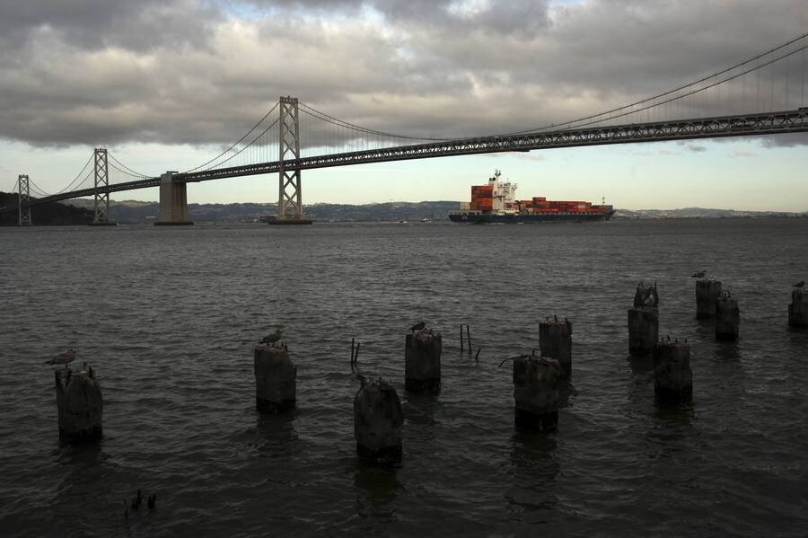 Bay Bridge San Francisco schittert als lichtkunstwerk | Het Parool