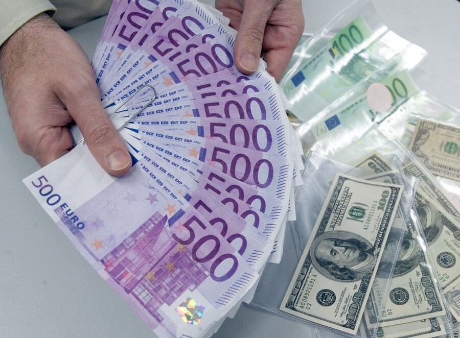 Drie jaar cel na poging mishandeling agenten | Het Parool