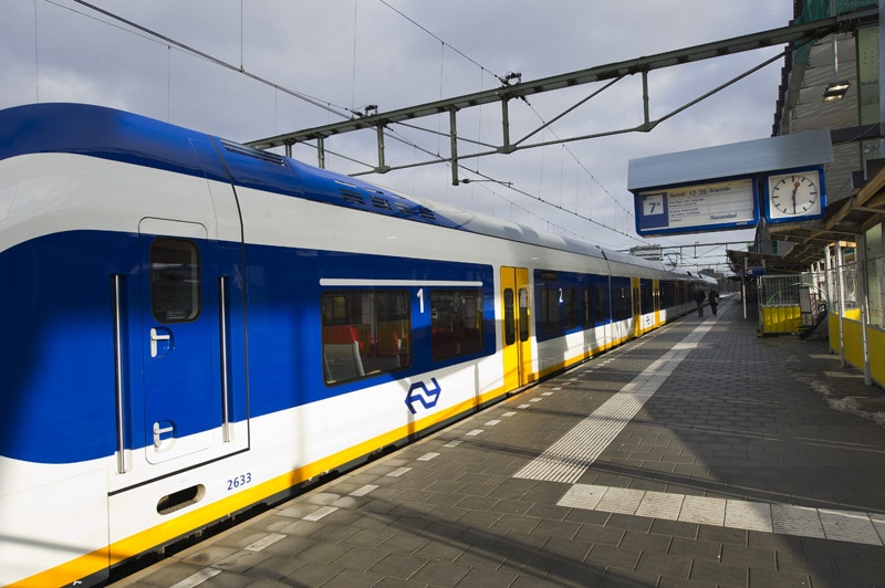 NS komt met plaszak voor reizigers in sprinter | Het Parool