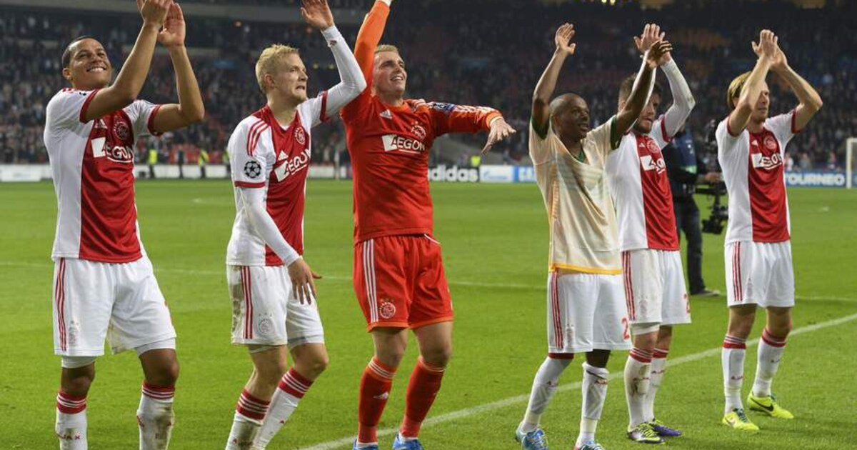 Sterk Ajax pakt eerste overwinning in Champions League | Het Parool