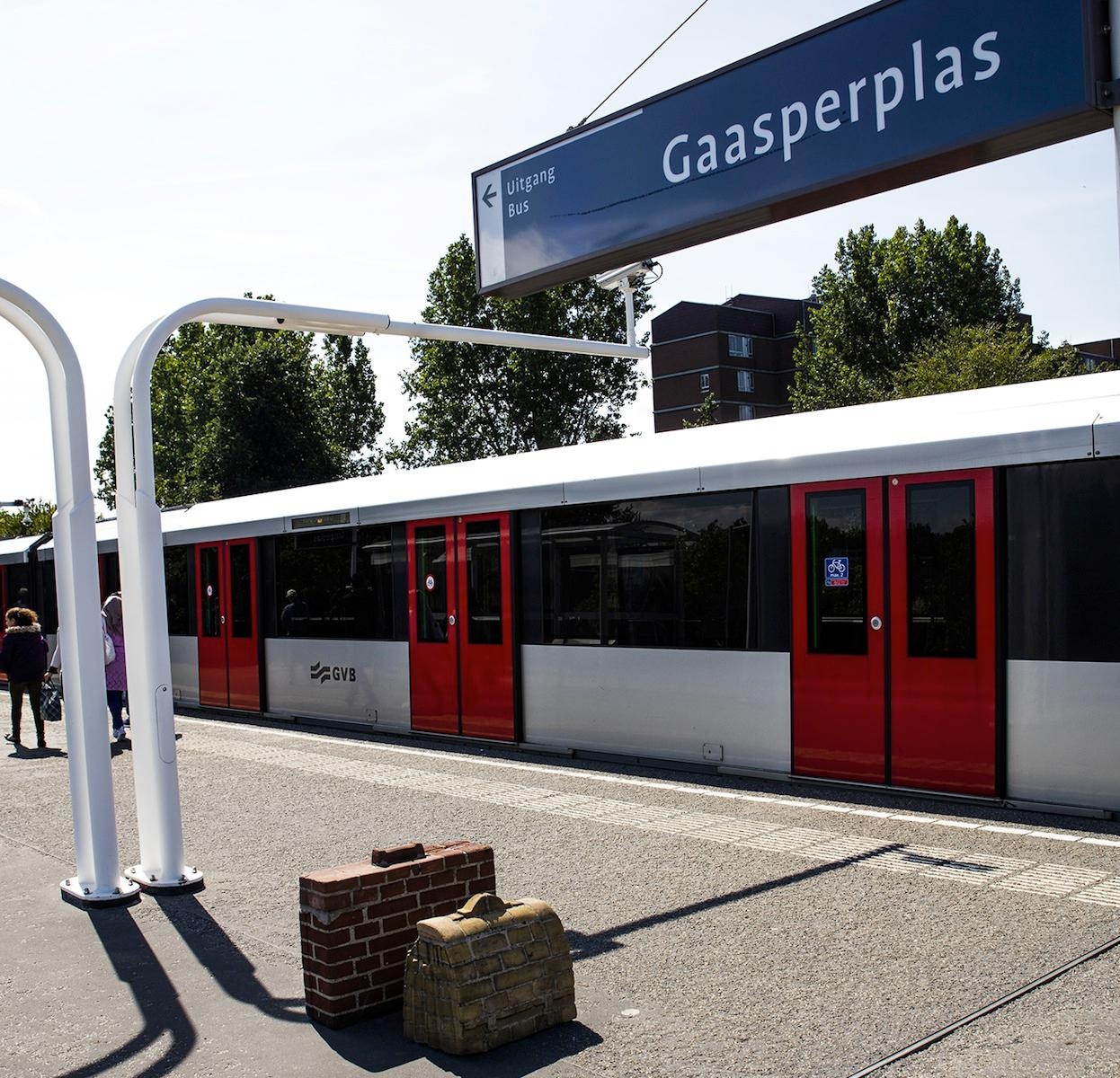 Renovatie metrostation Gaasperplas fors vertraagd | Het Parool
